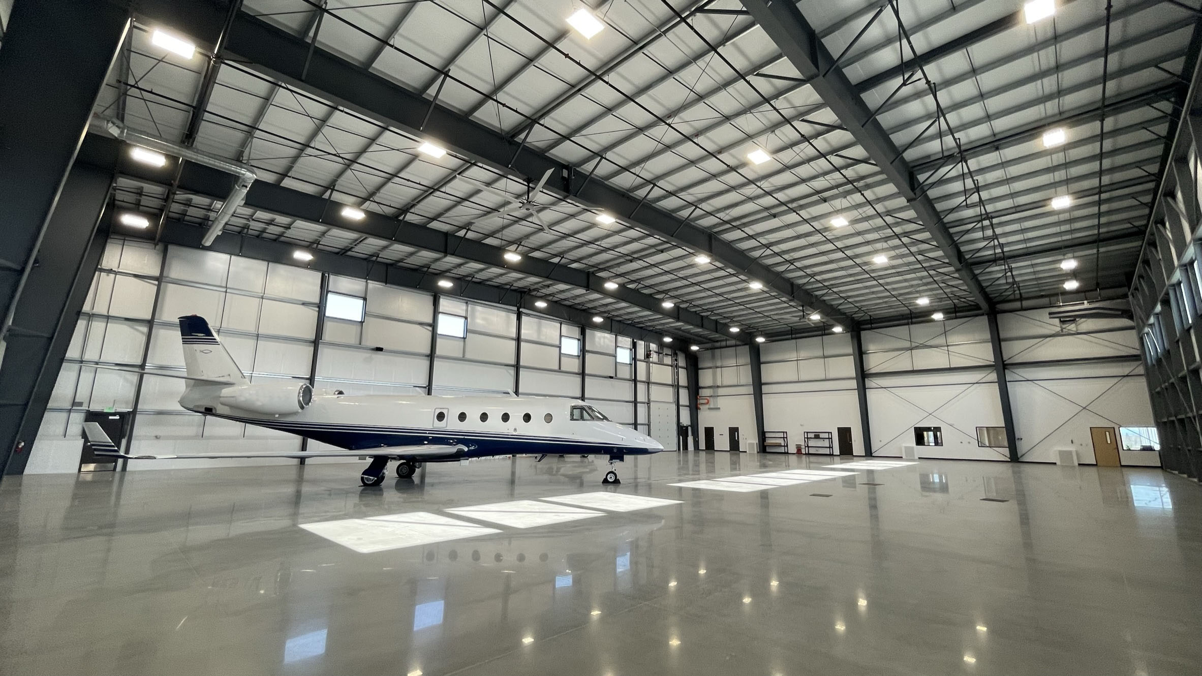 Skagit Flight Center - Premium Aviation Facility at Skagit Regional Airport